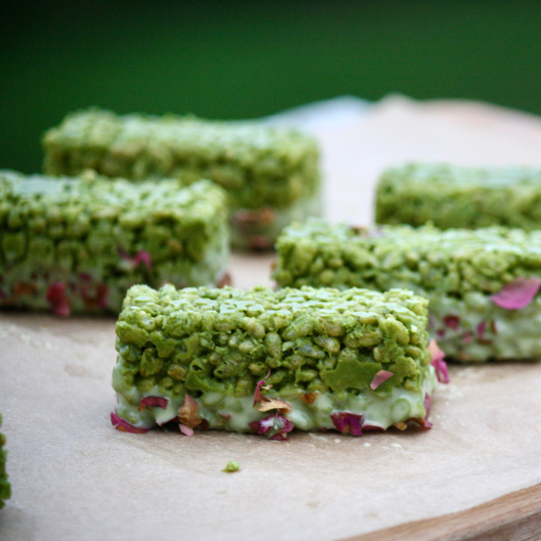 RECETTE : BARRES RIZ SOUFFLÉ, CHOCOLAT BLANC ET MATCHA - RAPIDE – Anatae